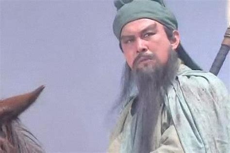 刘关张桃园三结义被传为美谈关羽年龄最大为何最后没当上老大
