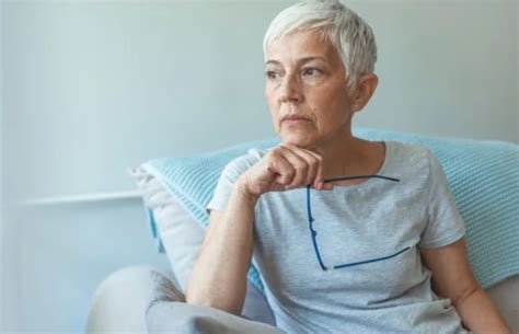 Женщины живут дольше мужчин но хуже исследование СмартПресс