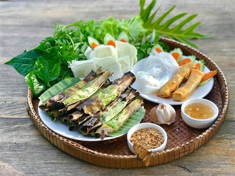 សង្វាក់អាំង នំបញ្ចុក Fashion And Beauty House Facebook