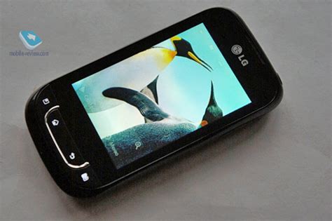 Mobile-review.com LG Optimus Link Dual Sim: Один Андроид, две SIM-карты