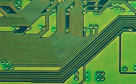 Why Should One Avoid Right Angles When Drawing Pcb Traces Viasion