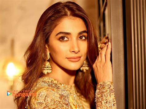 Pooja Hegde Wallpapers Pooja Hegde 10 12 Bollywood Hungama