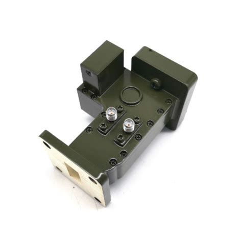 Isolation Coupling Components Twist Waveguide Hole Coupling Isolator