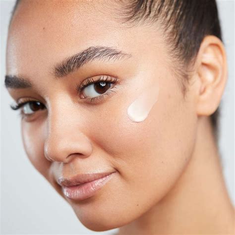 Superfoood Glow Priming Moisturiser Isthetics Eshop