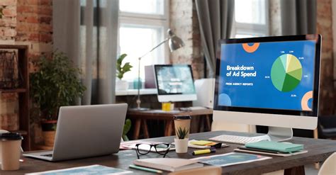 실내 공책 광고 지출 내역 기관 보고서 기술 기업 데이터 분석 도표 디스플레이 디지털 프레젠테이션 디지털 화면 모니터 바탕화면 벽돌 벽 비즈니스