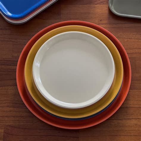 마마홈 𝐌𝐚𝐌𝐚 𝐡𝐨𝐦𝐞 캠브로 캠트레이 공구예고 트랜드한 비비드한 컬러감에 70여년 전통 미국 유명 브랜드 쟁반 캠브로 캠트레이 준비했어요💚 다양한 컬러