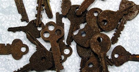 Dr House Cleaning How To Remove Rust From Old Keys