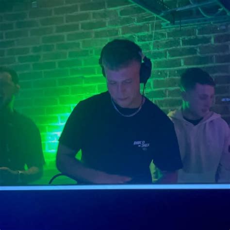 Charlie Kinnear Charlie Kinnear On Threads