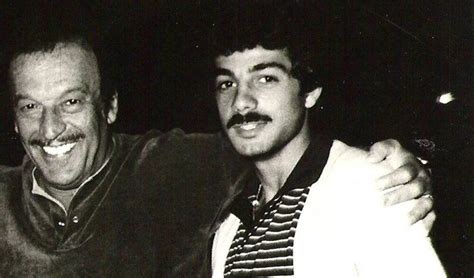 Kerem Alışıktan babası Sadri Alışık hakkında Babam beni hep uyurken severdi