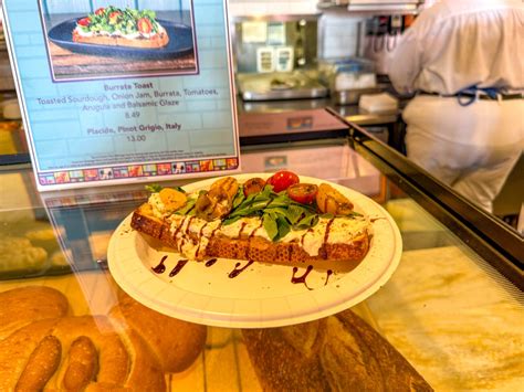 Review Aunt Cass Café At Disney California Adventure