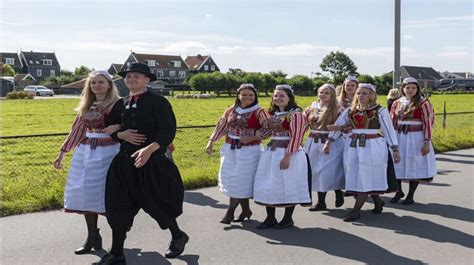 Traditional Dutch Clothing 5 Insights And Customs