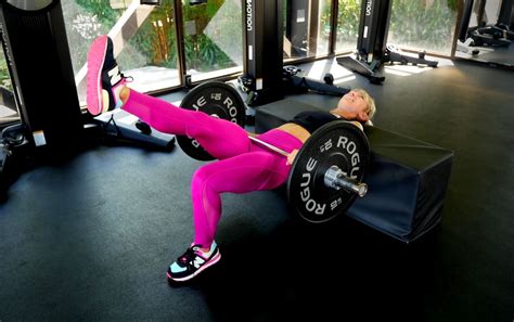 The 8 Best Glute Exercises For A Total Glute Workout