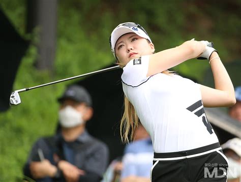 Klpga 배소현 시즌 마지막 대회 Sk쉴더스 Sk텔레콤 챔피언 2022 첫날 단독 선두