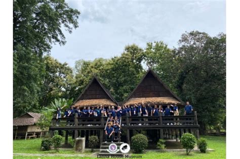 คณะเเพทยศาสตร์ มหาวิทยาลัยศรีนครินทรวิโรฒ เข้าเยี่ยมชมพิพิธภัณฑ์เรือนโบราณล้านนา มช สำนัก