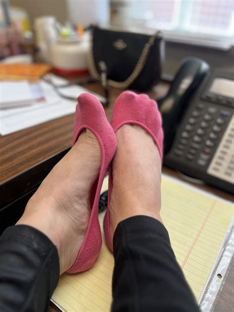 Theyre Stinking Up My Office Today [f] R Smellysocks