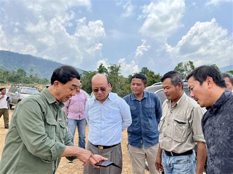 ផ្លូវថ្មី ភ្នំបូកគោ ផ្លូវជាតិលេខ៤ ឈូសឆាយរួចរាល់ជាស្ថាពរហើយ អ្នកឧកញ៉ា សុខ គង់ ចុះទៅត្រួតពិនិត្យផ្ទាល់