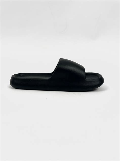 Chunky Moulded Slides In Black Garmisland Chunky Moulded Slides In Black Garmisland