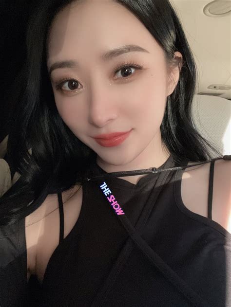 Dreamcatcher Selfies The Show Choice Ep312 Nominee 221018 The Show