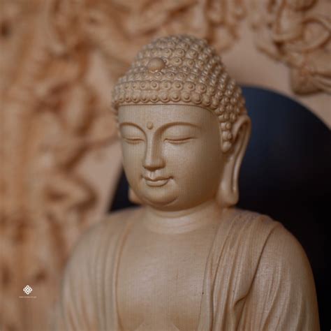 Tượng Phật Thích Ca Gỗ Hinoki