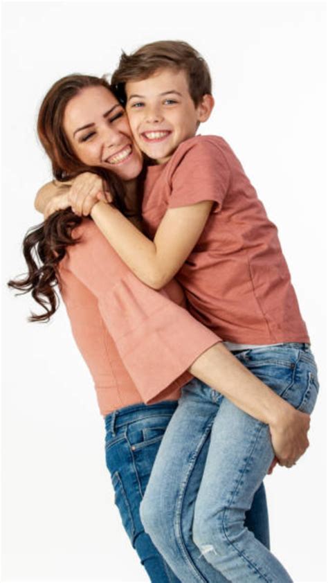 Thukra Ke Mera Pyar Dhaval Thakur Says His Sister Mrunal Thakur Taught