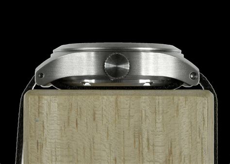 Buy Mwc Ltd Edition Classic 100m Water Resistant General Service Watch
