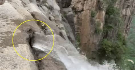 中 유명 폭포 알고 보니 인공 폭포 수도관서 물 콸콸