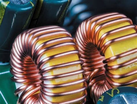 Схема и принцип работы простого импульсного Dc Dc преобразователя с фиксированным коэффициентом