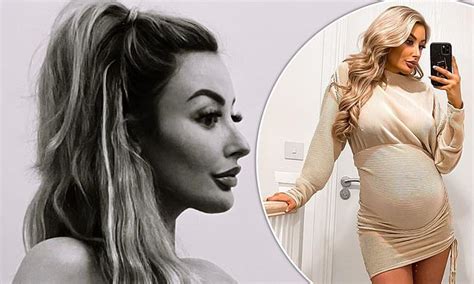 Heavily Pregnant Chloe Crowhurst Poses Completely Naked Daily Mail Online