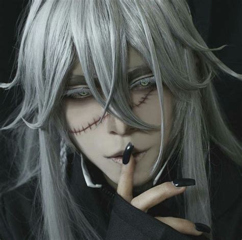 Pin By Hollow On Cosplays Black Butler Undertaker Black Butler