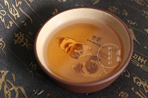 什么是紫砂壶壶嘴出水流畅的标准来看看老艺人们的看法