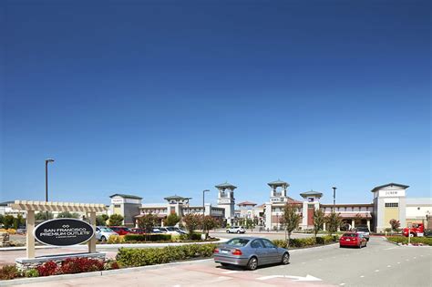 San Francisco Premium Outlets Updated July 2026 1327 Photos And 1381
