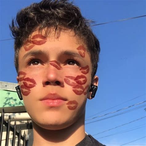 Ian Fonseca Iancaleb • Threads Say More