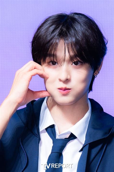 [t포토] 엔시티 위시 리쿠 다람쥐 볼이 빵빵