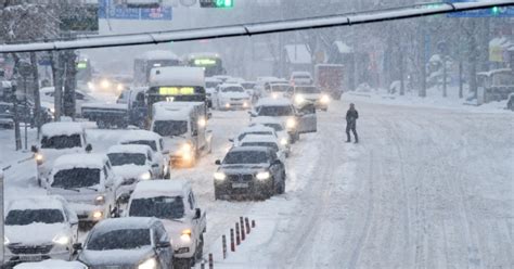 겨울철 車 미끄럼 사고 눈길보다 빙판길이 더 위험