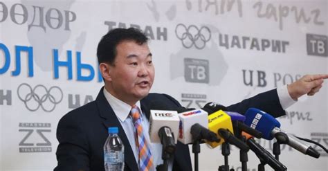 Ерөнхий сайд асан М Энхболд түүний эхнэр Ж Туяацэцэг УИХ ын дарга асан С Төмөр Очир нарыг АТГ