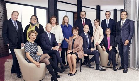 Société Générale Nouvelle équipe De Direction Nouvelles Ambitions