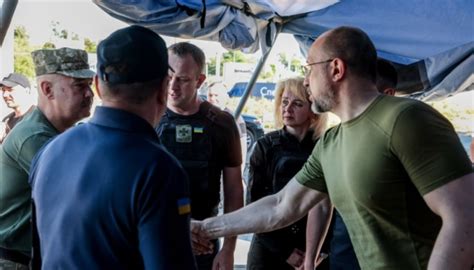 Наслідки підриву Каховської ГЕС ліквідовують понад 1 4 тисячі людей Шмигаль