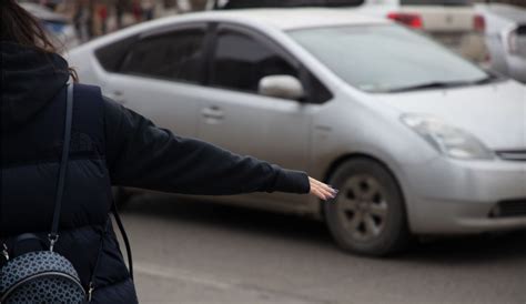 Маргаашаас зөвшөөрөлгүй такси үйлчилгээ эрхэлсэн иргэнийг ТАВАН саяар торгоно