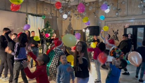 Мартин Харизанов „Благотворни приятели“ донесоха топлина и радост за деца от социалните услуги