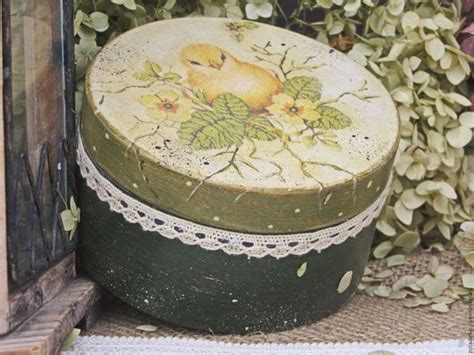 Шкатулки ручной работы Шкатулочка с пасхальным яйцом из весенней коллекции