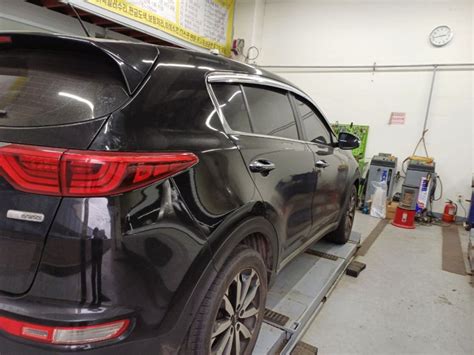 스포티지 자동차 문이 잠겨서 안에서와 밖에서 모두 열리지 않음 스포티지ql 차 문이 안 열림스포티지 차 문 안쪽과 바깥쪽 모두 안 열리는 고장 수리차 문 잠금장치