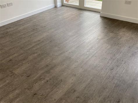 Polyflor Camaro Smoked Oak And Polyflor Polysafe Standard Twilight Vinyl