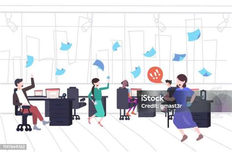 논문을 던지는 사업가 갈등 문제 개념 사업가 직장 부정적인 감정 사무실 내부 수평 전체 길이에 불일치가 있는 동료를 주장 가공의