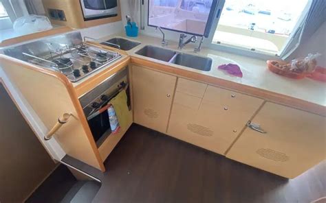 Lagoon 440 Occasion De 2009 En Vente Napoli