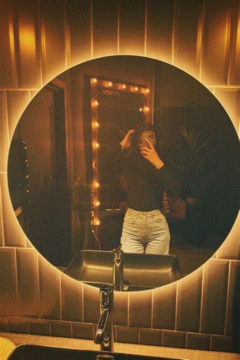 Instagram Aesthetic красота эстетика ресторан зеркало девушка в 2024 г Зеркало Идеи