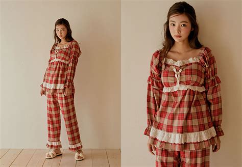 13월의봄 모던체크 레이스 프릴 공주 잠옷 가슴캡 내장 홈웨어 긴팔 긴바지