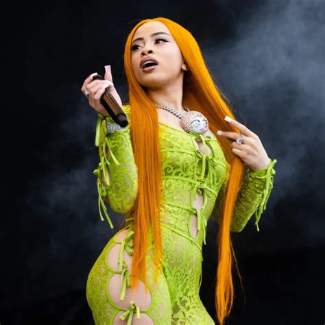 Ice Spice Shines In Fifth Element Halloween Look Stop The Breaks