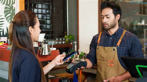 Server Left A Bad Review At A Customer S Job After She Didn T Tip YourTango