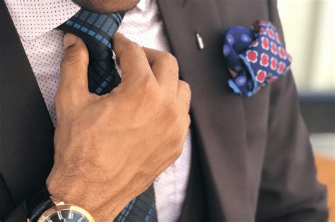 Can You Wear A Tie With A Tux Learn The Truth In