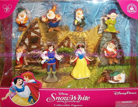 Disney Snow White And The Seven Dwarfs Collectible